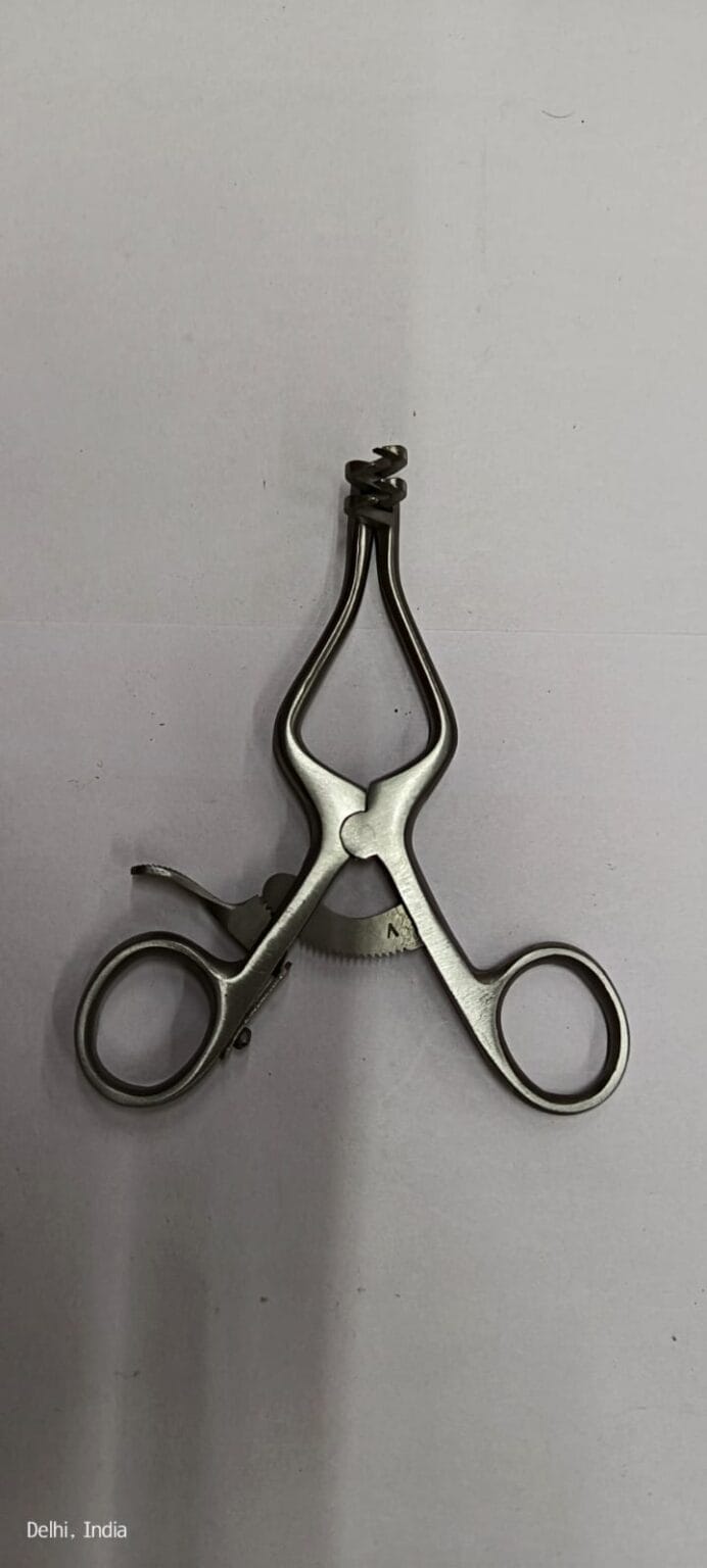 Mastoid Retractor Self- retaining, Curved 2*2 teeth - Surgical Shoppe